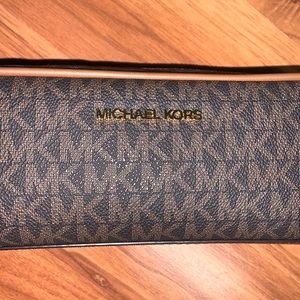MICHAEL Michael Kors | Bags | Nwt Michael Michael Kors Medium Pencil ...